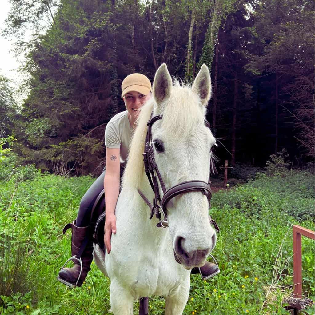 Mollie Maloney & Daisy Magoo - A (Pony) Tale about Feeling and Facing ...